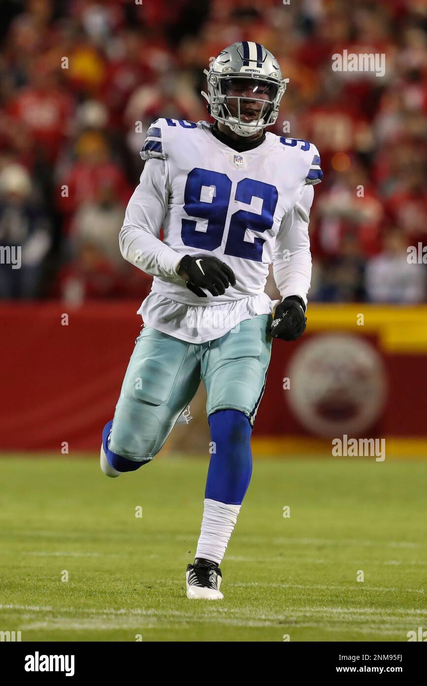 KANSAS CITY, MO - NOVEMBER 21: Dallas Cowboys defensive end Dorance ...