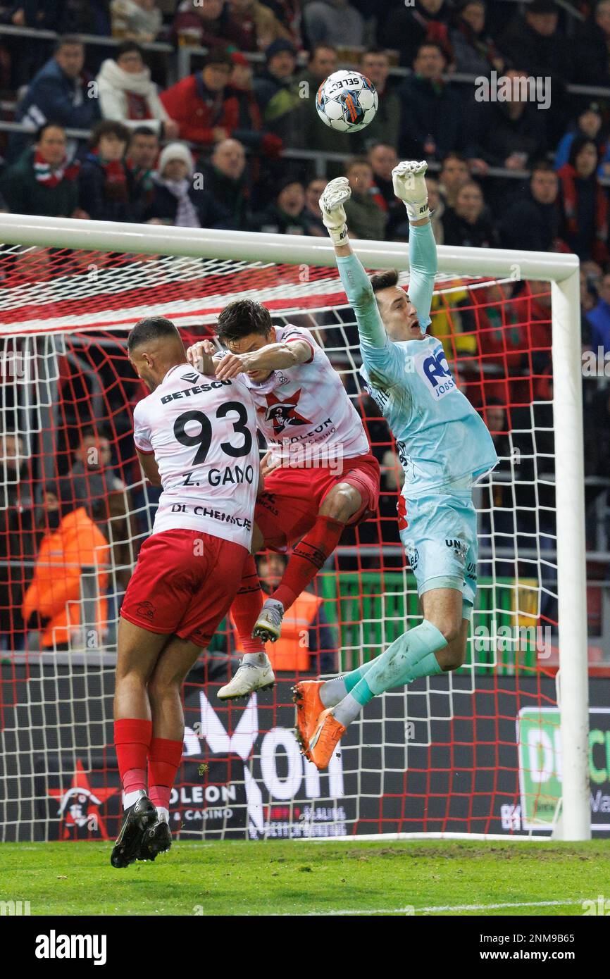 Essevee's Zinho Gano, Essevee's Jelle Vossen and Kortrijk's goalkeeper ...