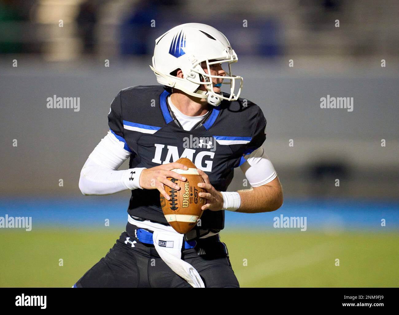 IMG Academy Ascenders quarterback Ryan Downes (7) looks to pass during ...