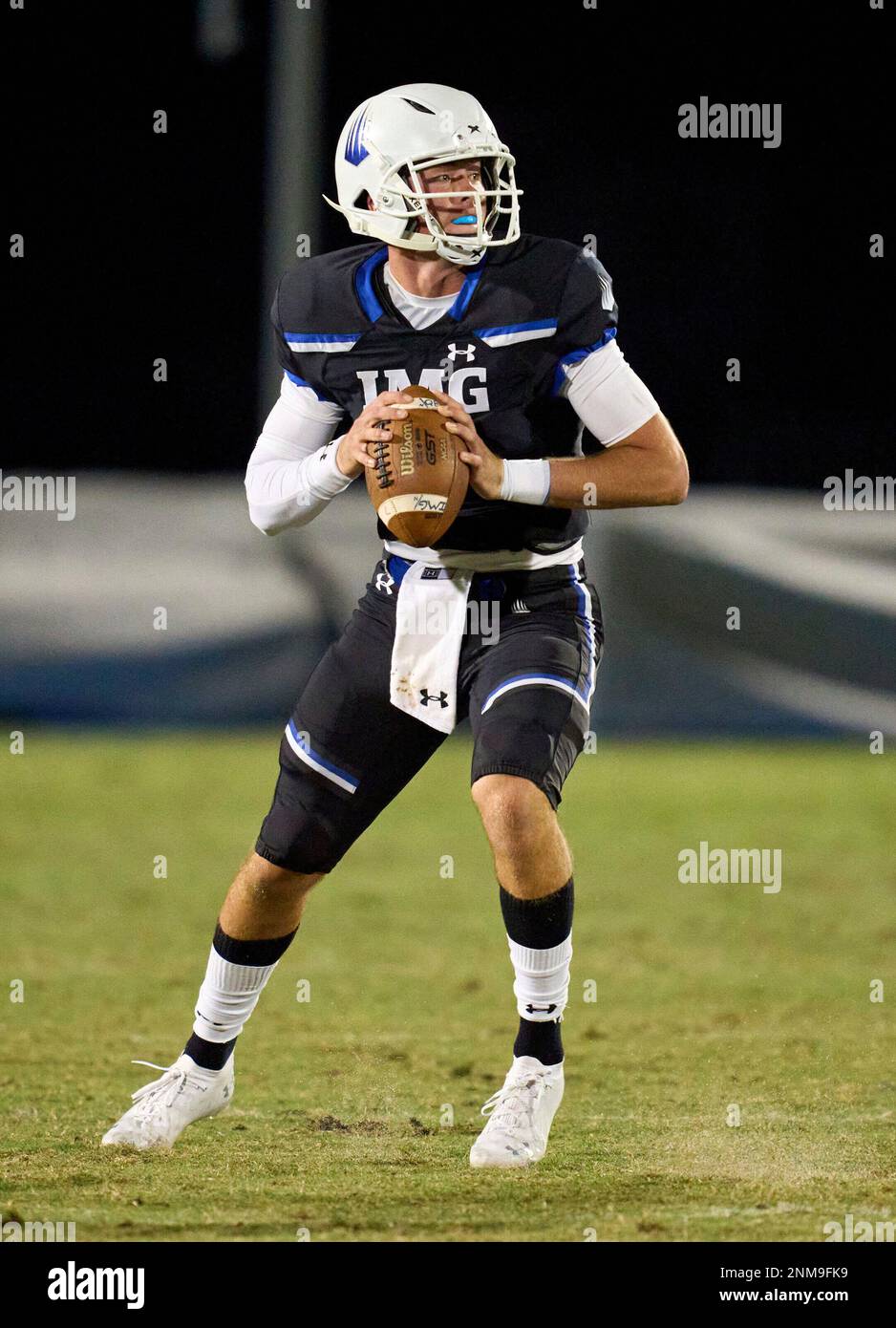 IMG Academy Ascenders quarterback Ryan Downes (7) looks to pass during ...
