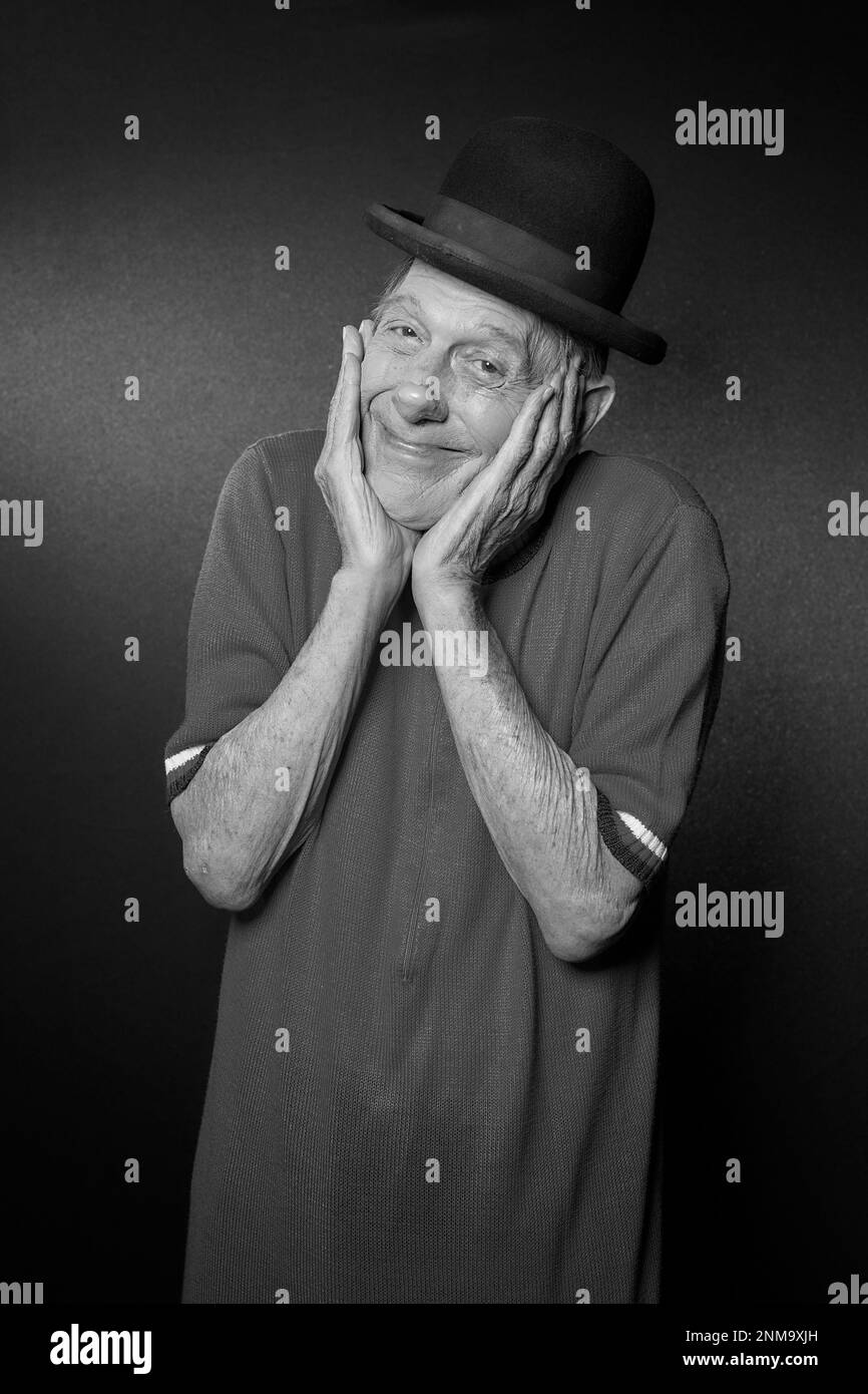 The Spanish clown and singer Alfonso Aragon, known as 'Fotito' poses at ...