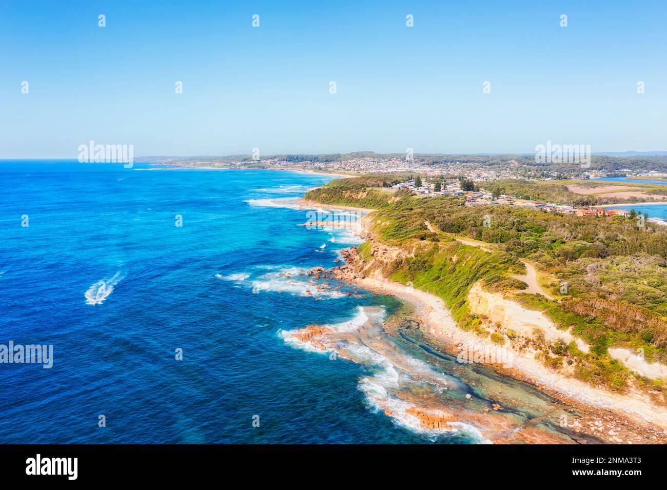 Scenic coast of Pacific ocean in Australia at Caves beach town Hams ...