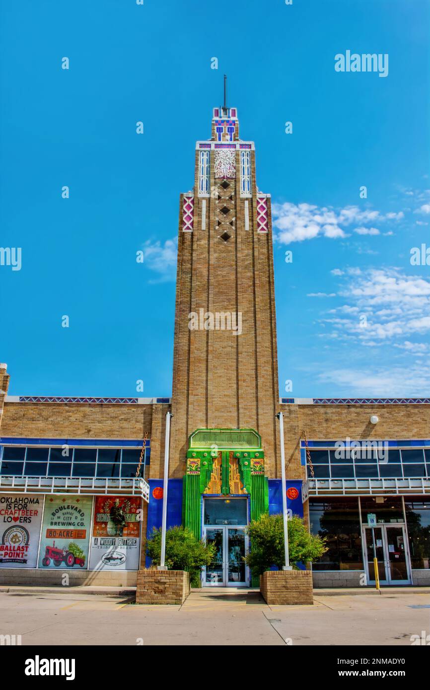 2020-07-14 Tulsa USA - Old Art Deco Warehouse Market Building build ...