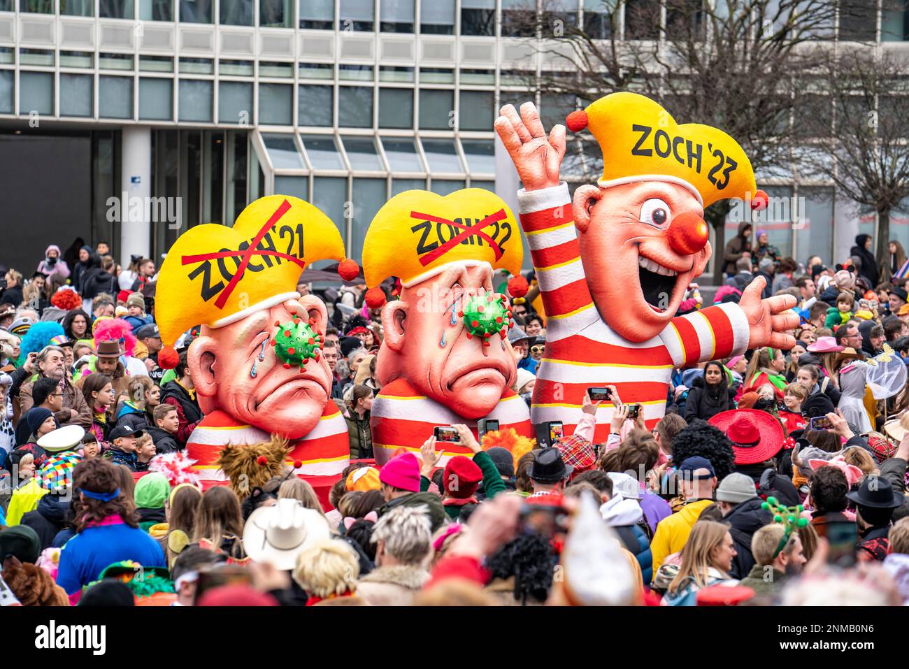 Rose Monday procession in Düsseldorf, street carnival, motif floats in ...