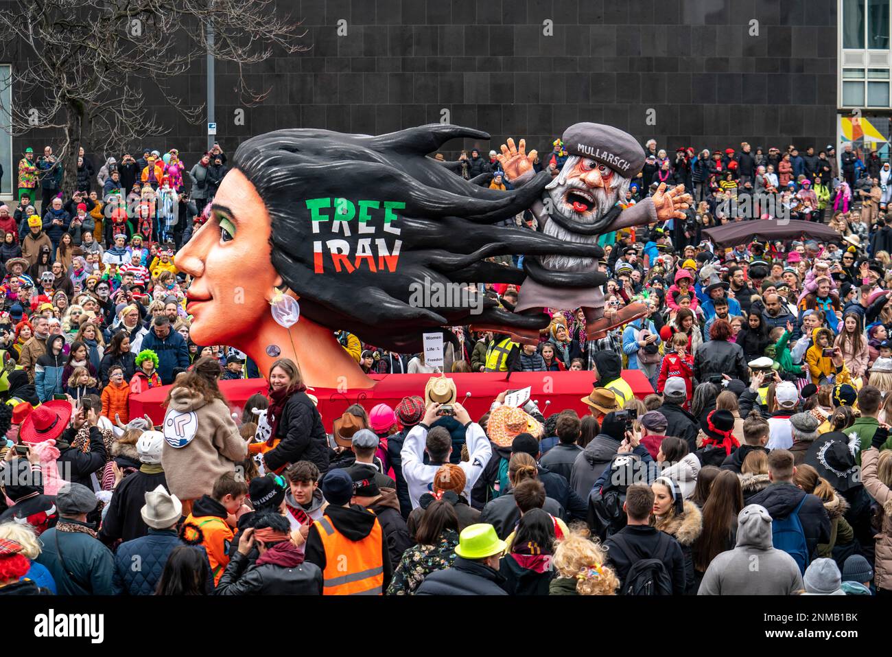 Rose Monday procession in Düsseldorf, street carnival, motif floats in ...