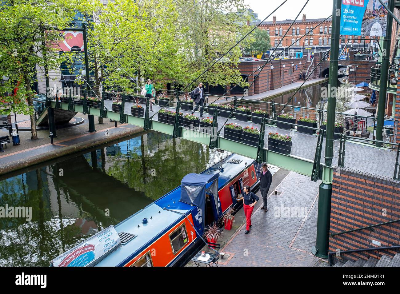 Birmingham architecture uk summer canal hi-res stock photography and ...