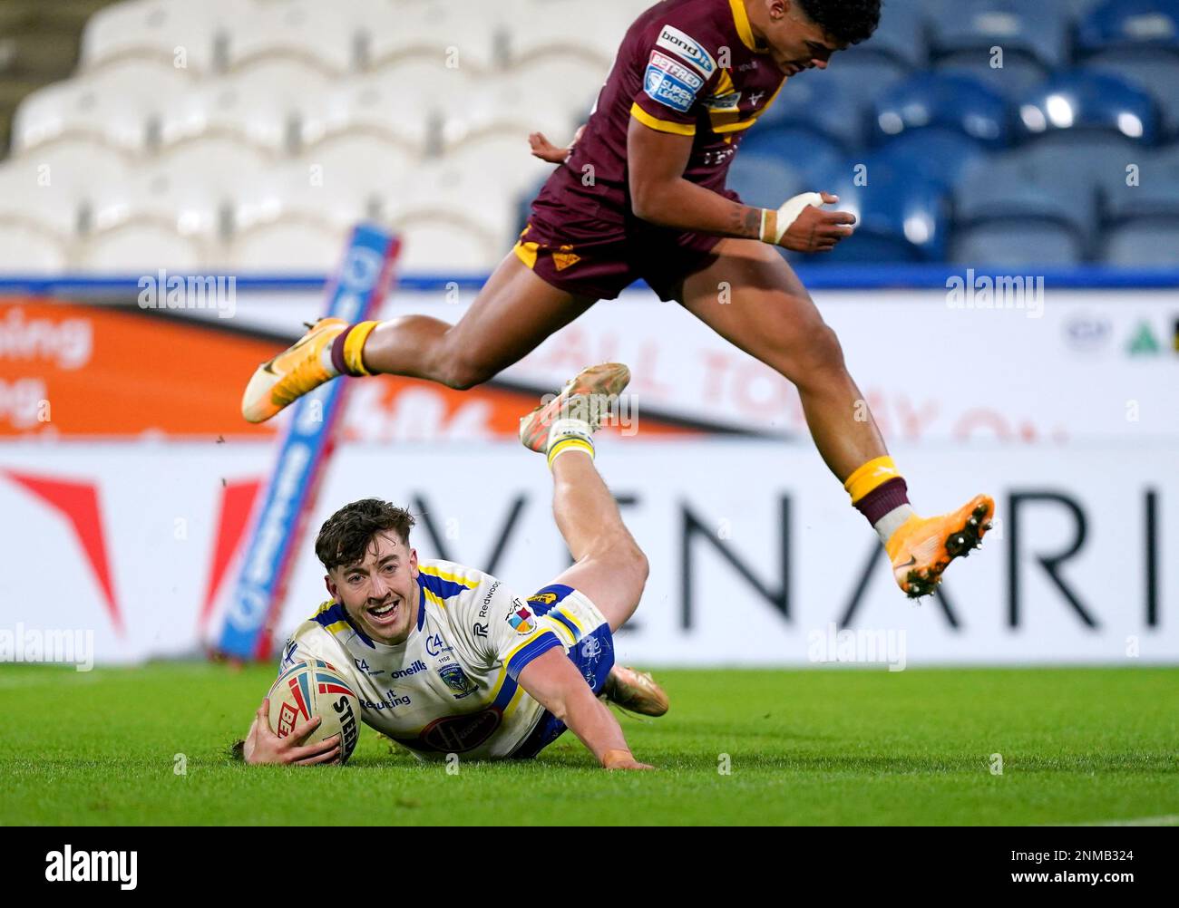 Warrington Wolves' Matty Ashton scores a try during the Betfred Super ...