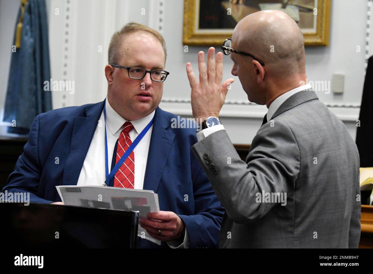 Assistant District Attorney James Kraus, left, and defense attorney ...