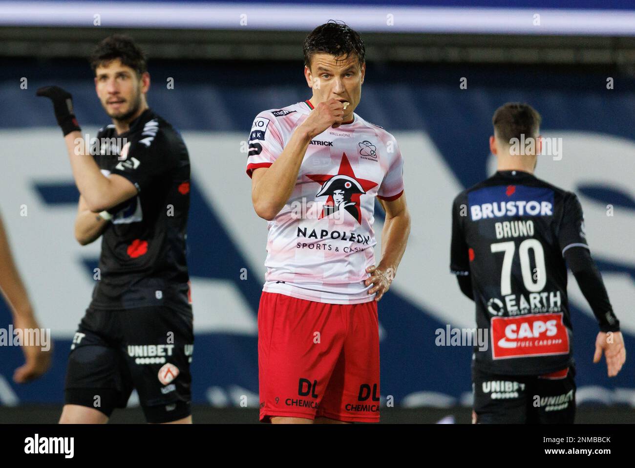 Essevee's Jelle Vossen looks dejected during a soccer match between SV ...