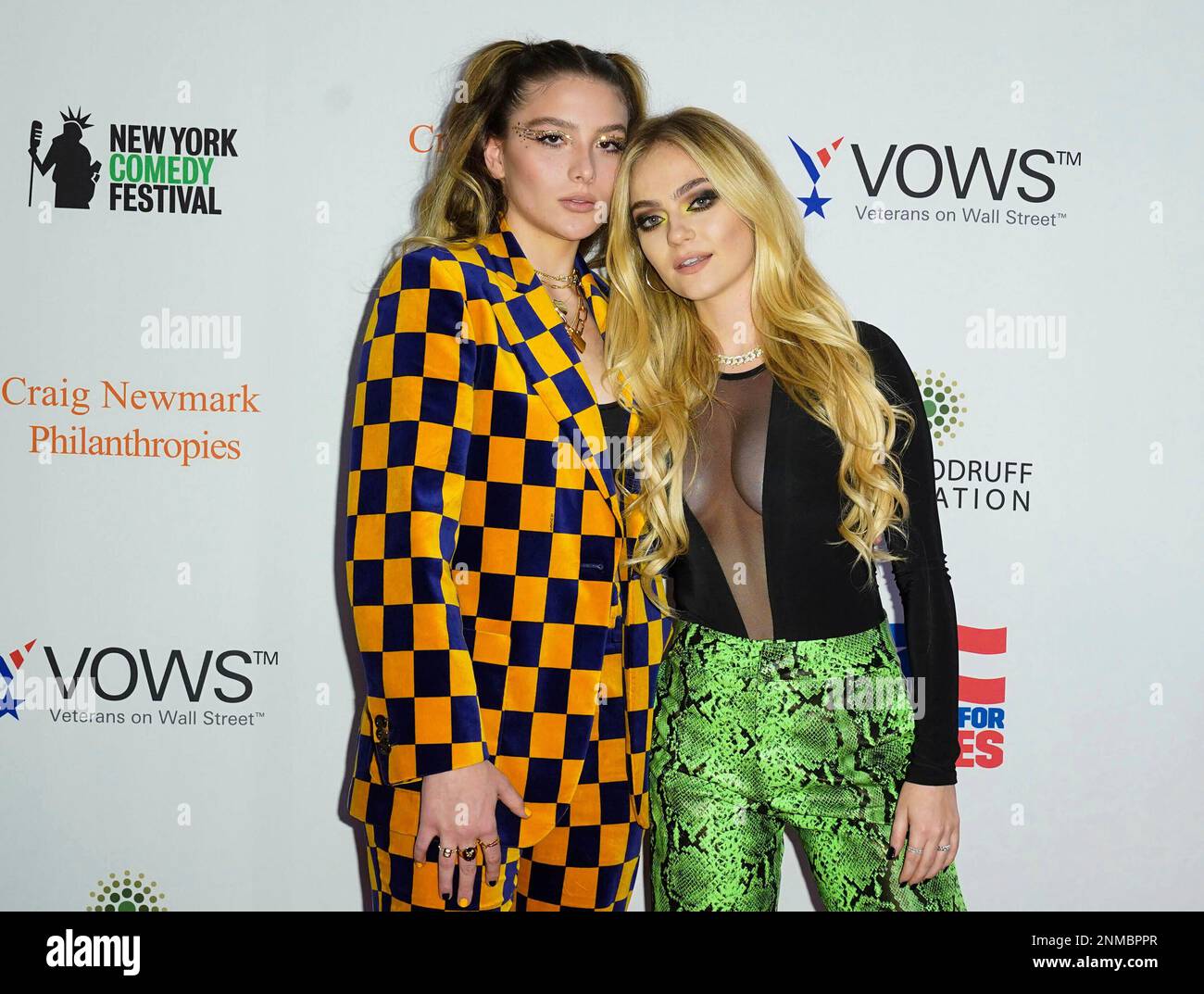 Photo by: John Nacion/STAR MAX/IPx 2021 11/8/21 Grace Gaustad and Katie ...