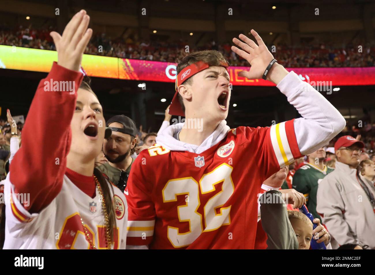KANSAS CITY, MO - NOVEMBER 07: Kansas City Chiefs fans yell for the ...