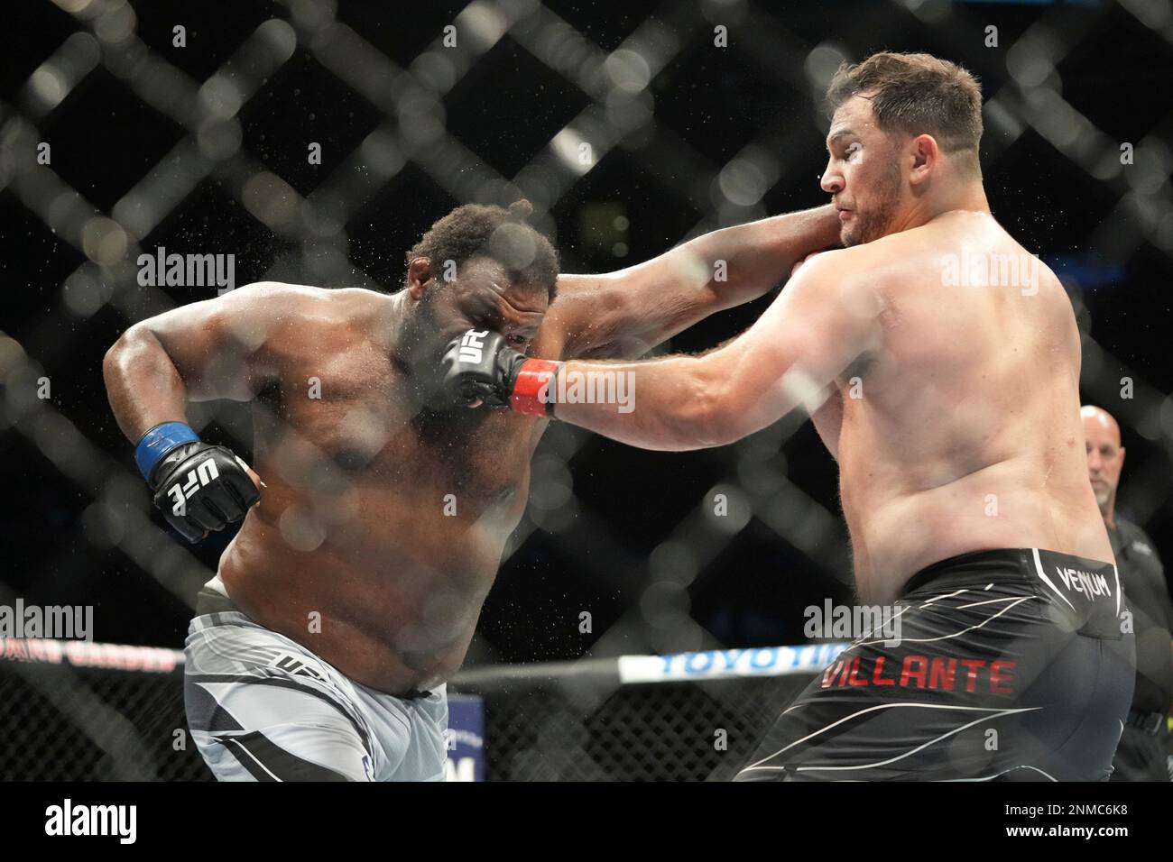 NEW YORK, NY - NOVEMBER 6: (L-R) Chris Barnett punches Gian Villante in ...