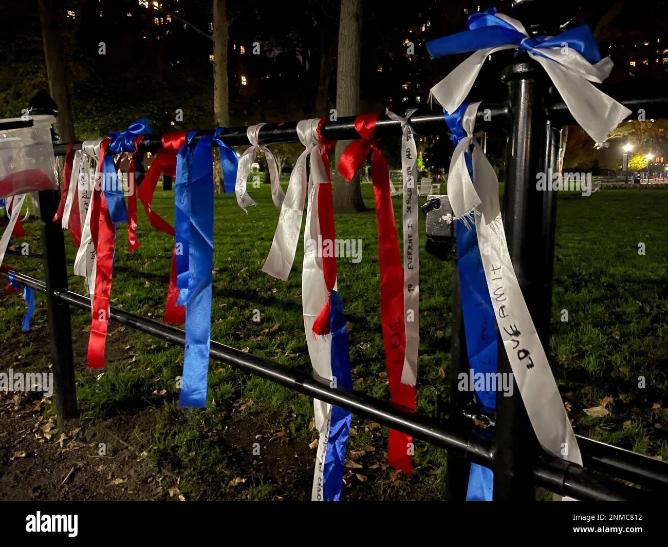 Photo by: STRF/STAR MAX/IPx 2021 11/6/21 People place ribbons at a ...