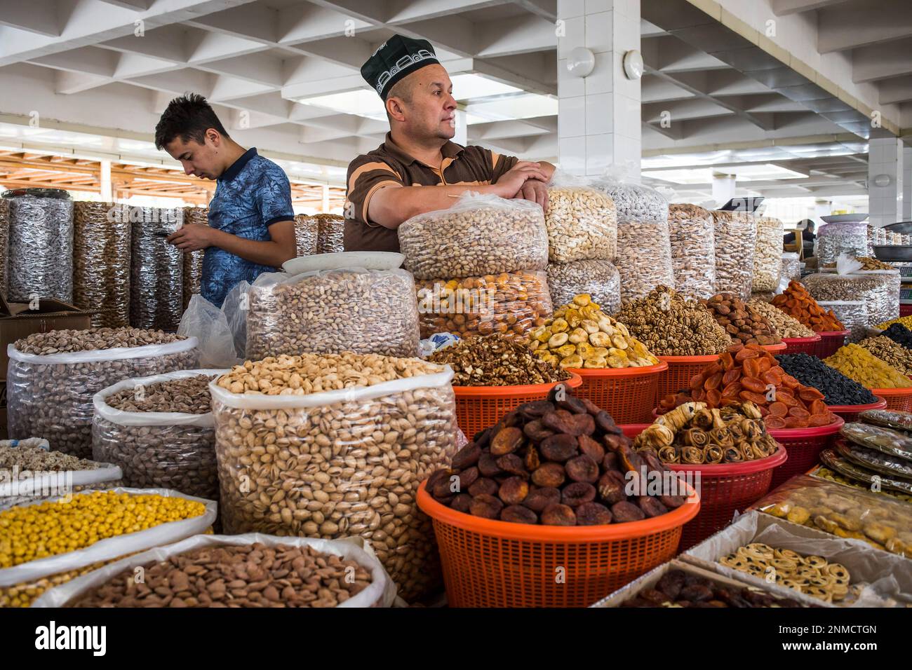 Uzbekistan samarkand daily life hi-res stock photography and images - Alamy