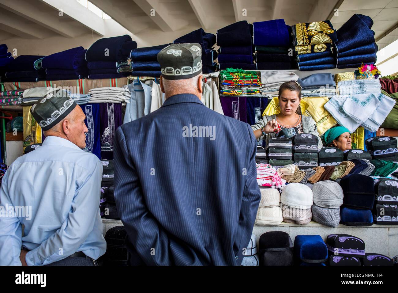 Hat shop, in Siob Bazaar, Samarkand, Uzbekistan Stock Photo - Alamy