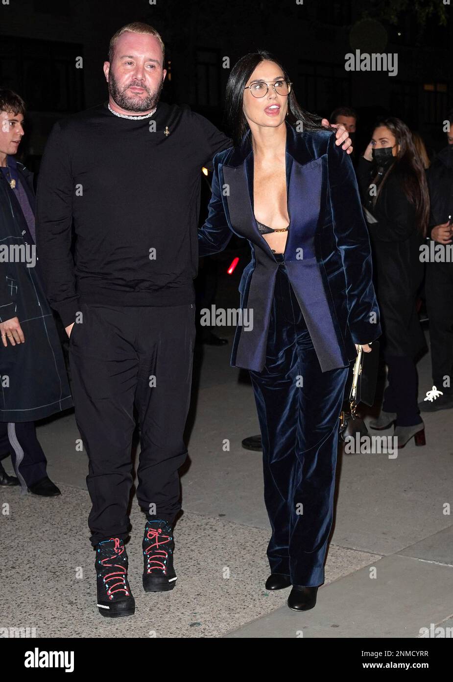 Photo by: John Nacion/STAR MAX/IPx 2021 11/1/21 Demi Moore and Kim ...