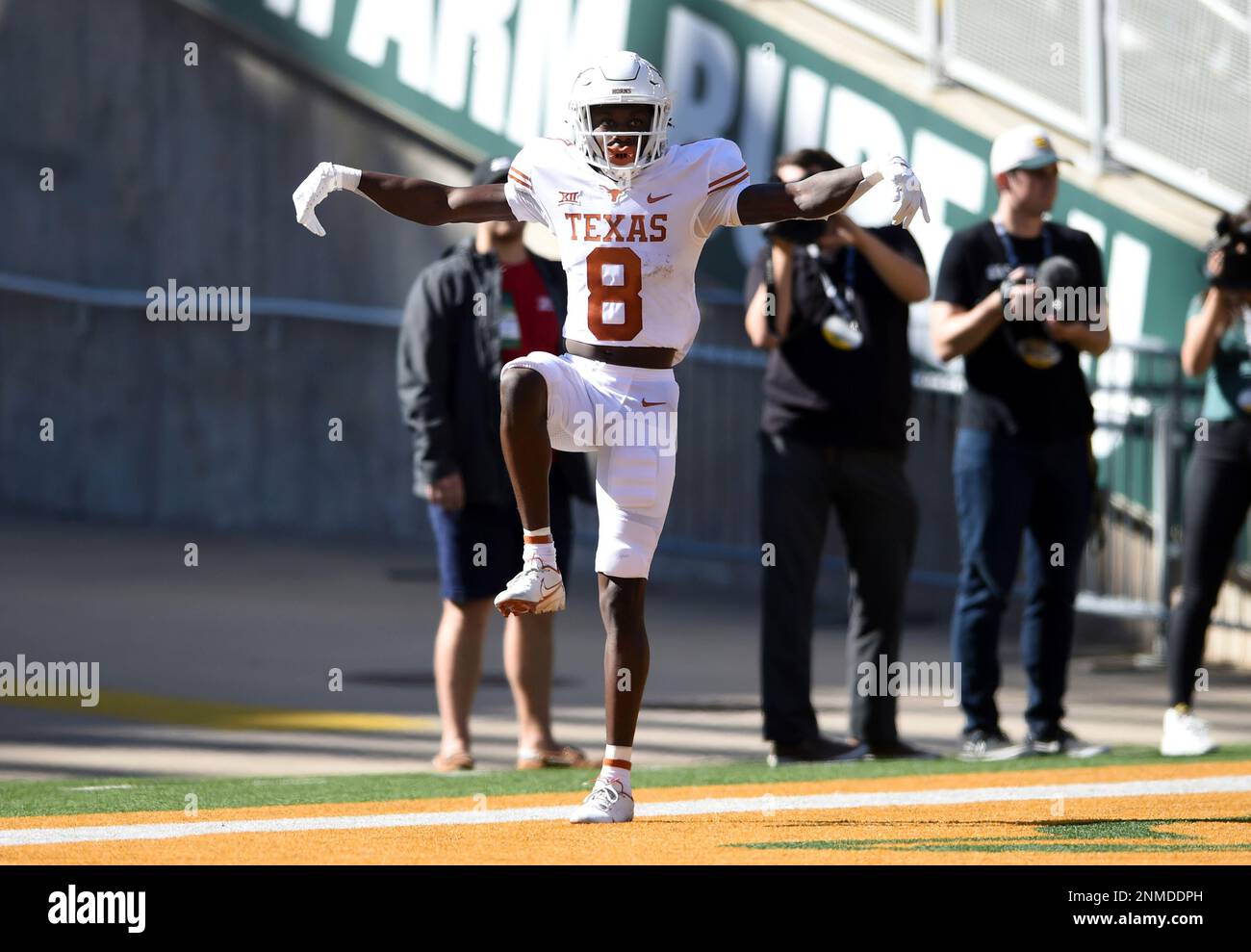 WACO, TX - OCTOBER 30: Texas Longhorns WR Xavier Worthy celebrates a ...
