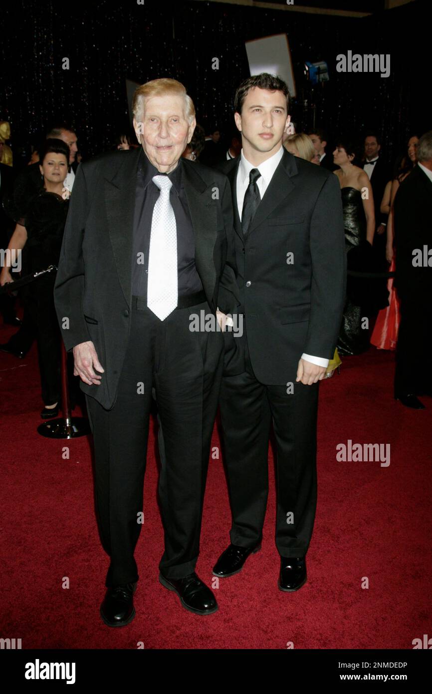 Sumner Redstone and his grandson, Brandon Korff at the Academy Awards ...
