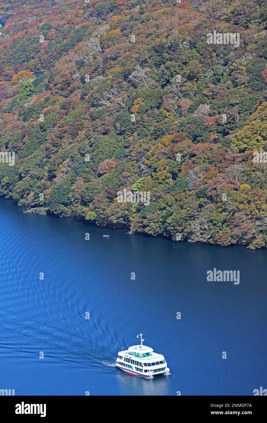 An aerial photo shows the red and yellow leaves decorating Ashinoko ...