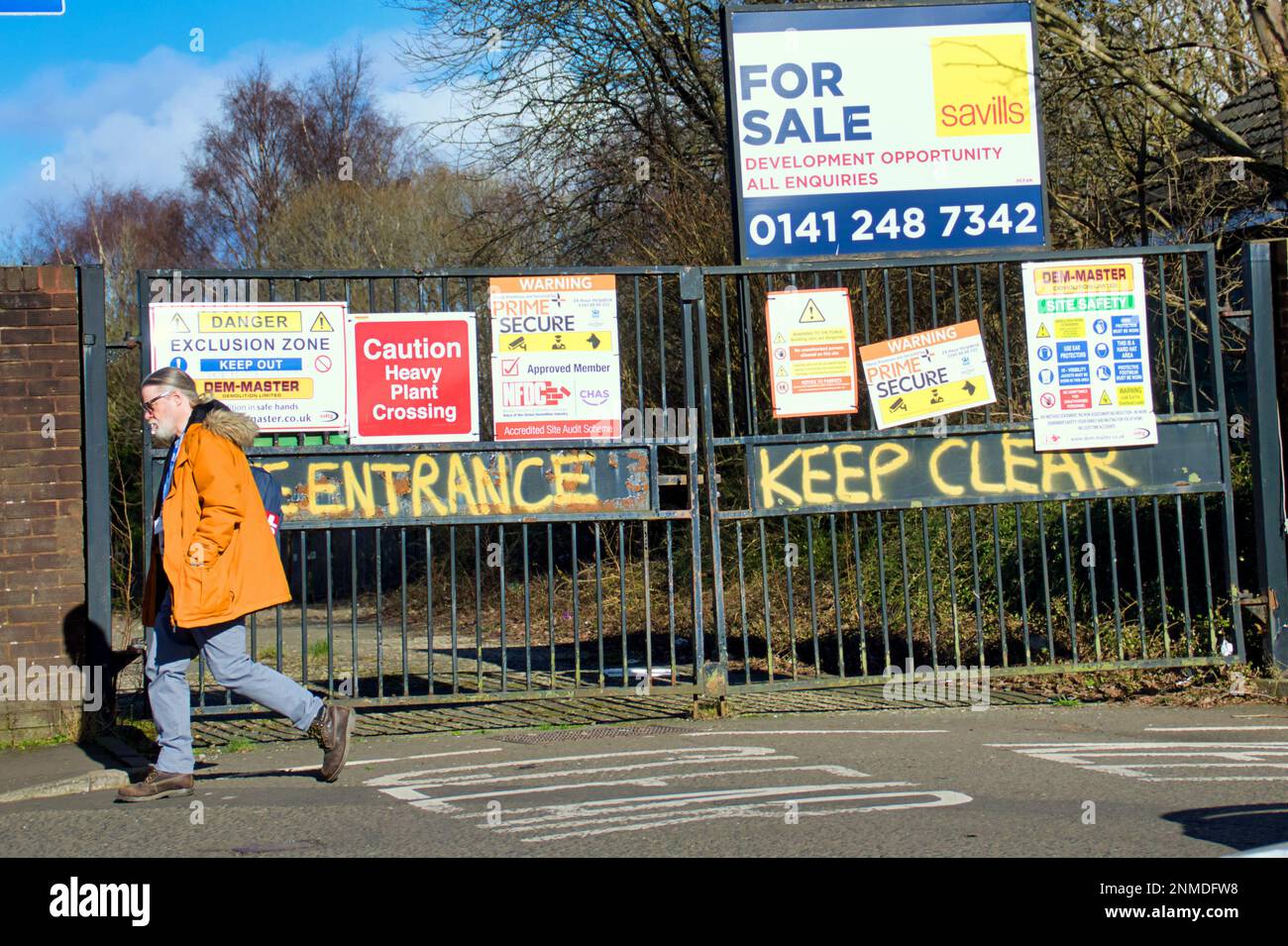 Entrance to building site keep clear Anniesland Glasgow, Scotland, UK ...