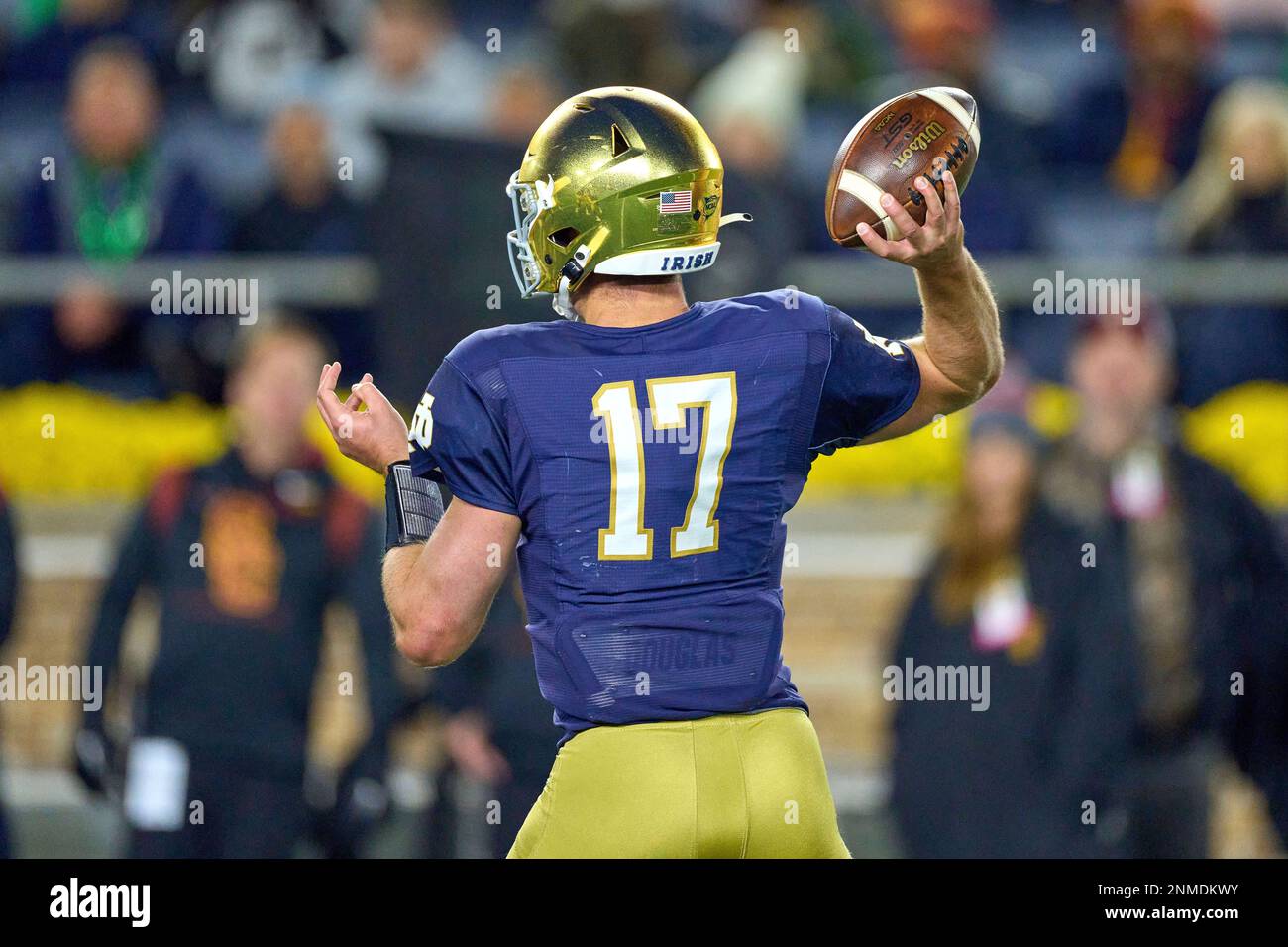 SOUTH BEND, IN - OCTOBER 23: Notre Dame Fighting Irish quarterback Jack ...