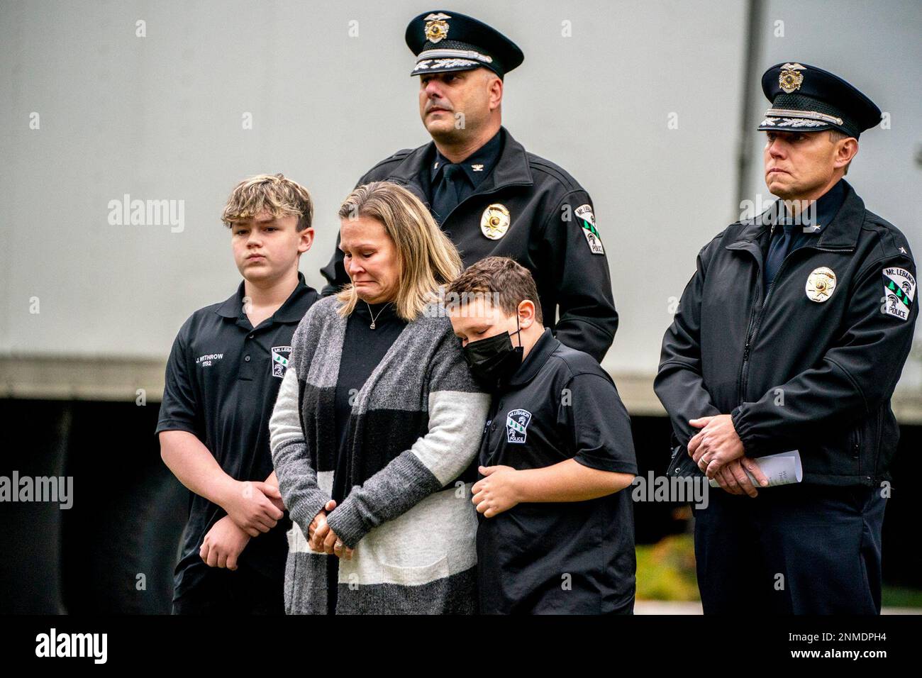 Lisa Withrow becomes emotional as she prepares to take the stage with ...