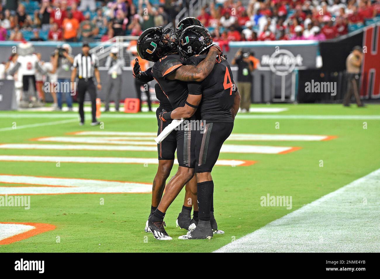 MIAMI GARDENS, FL - OCTOBER 23: Miami running back Jaylan Knighton (4 ...