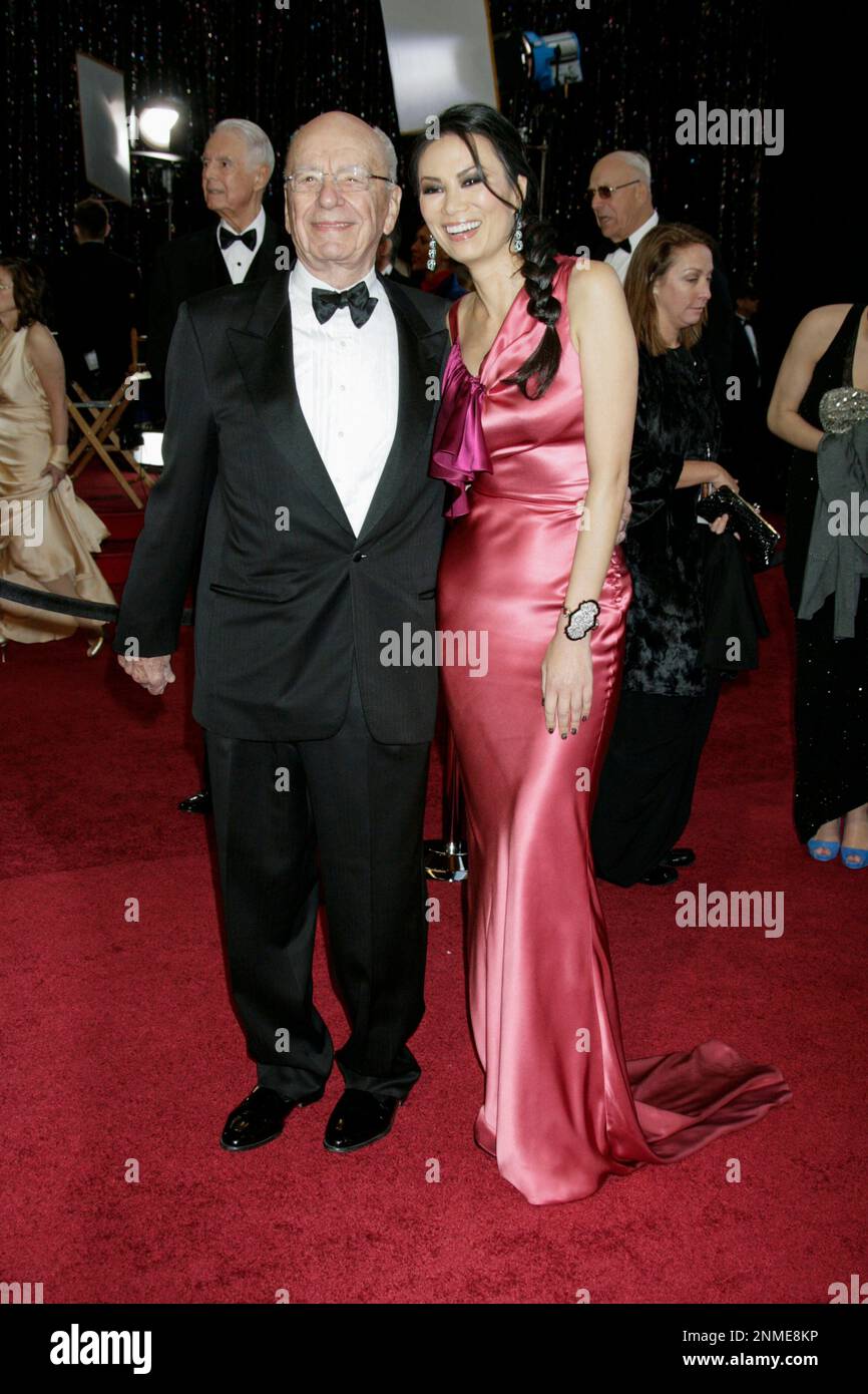 Gold digger wife hi-res stock photography and images - Alamy