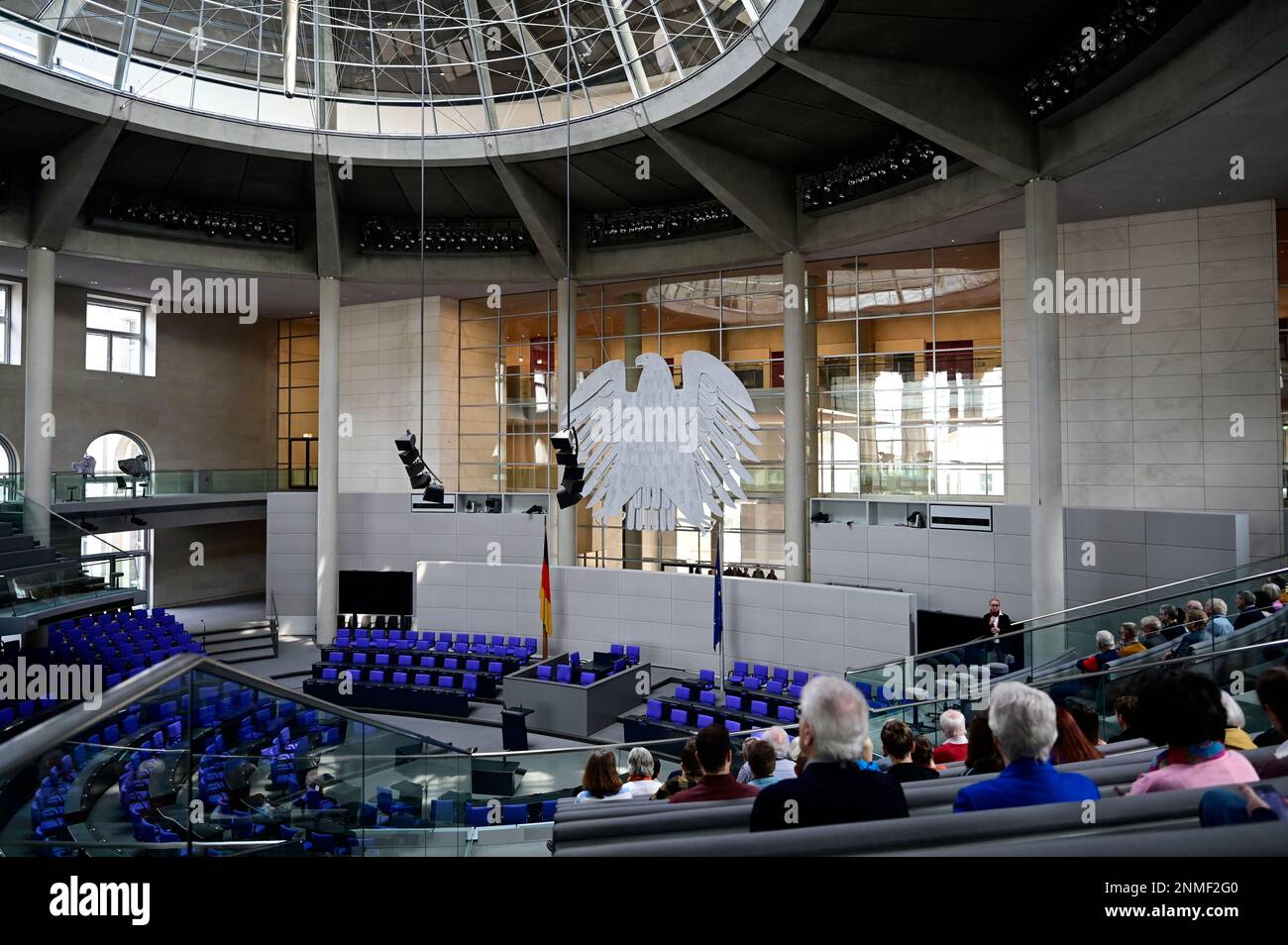 Politik politik politiker politiker bundestag plenum hi-res stock ...