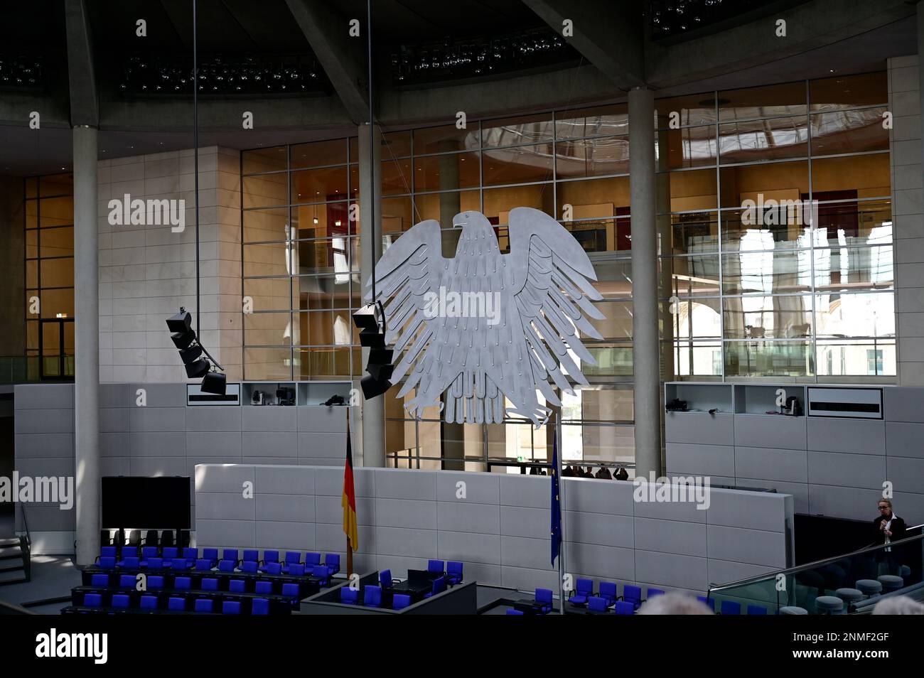 Sitzungssaal des Deutschen Bundestages im Reichstagsgebäude.Das ...