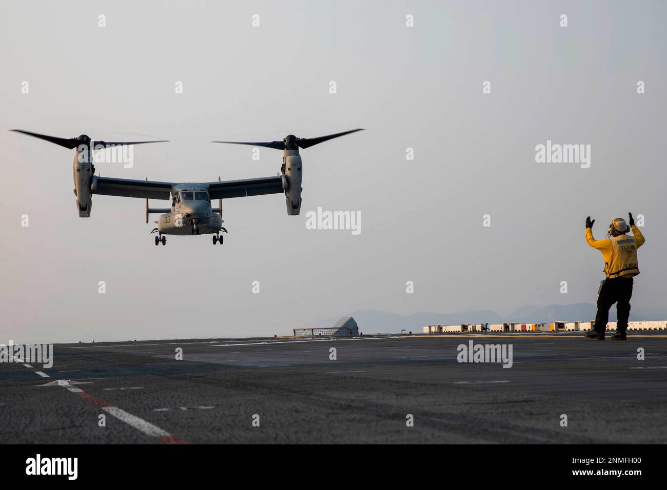 122 marine amphibious force hi-res stock photography and images - Alamy