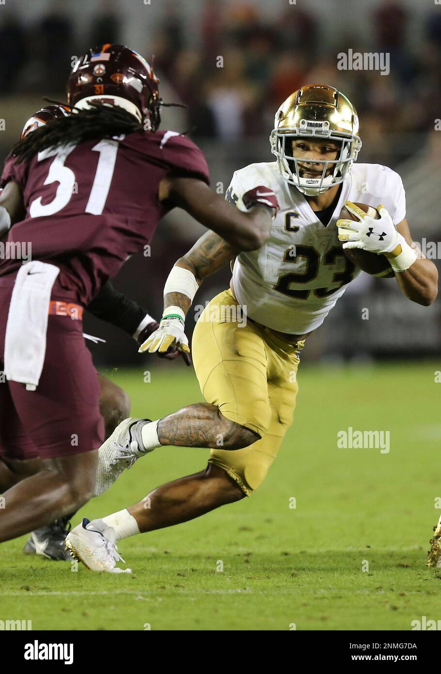 BLACKSBURG, VA - OCTOBER 09: Notre Dame Fighting Irish running back ...