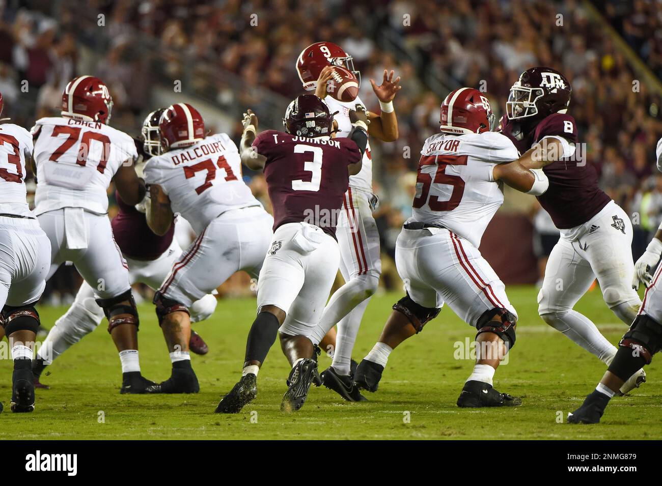 COLLEGE STATION, TX - OCTOBER 09: Texas A&M Aggies defensive lineman ...