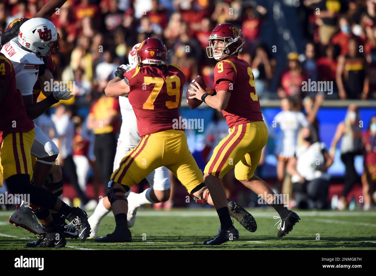 LOS ANGELES, CA - OCTOBER 09: USC quarterback Kedon Slovis (9) drops ...
