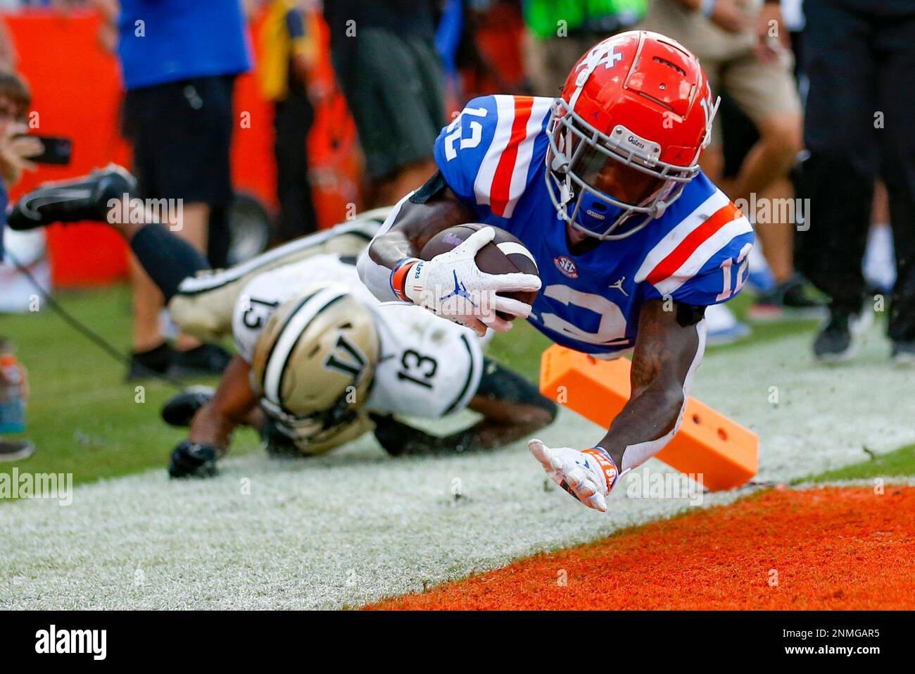 GAINESVILLE, FL - OCTOBER 09: Florida Gators wide receiver Rick Wells ...