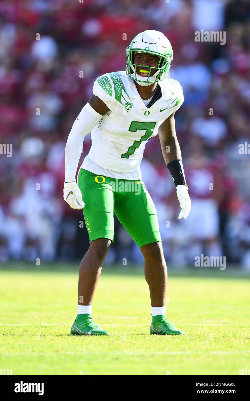PALO ALTO, CA - OCTOBER 02: Oregon Ducks safety Steve Stephens IV (7 ...