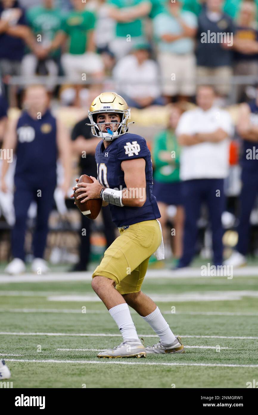 SOUTH BEND, IN - OCTOBER 02: Notre Dame Fighting Irish quarterback Drew ...