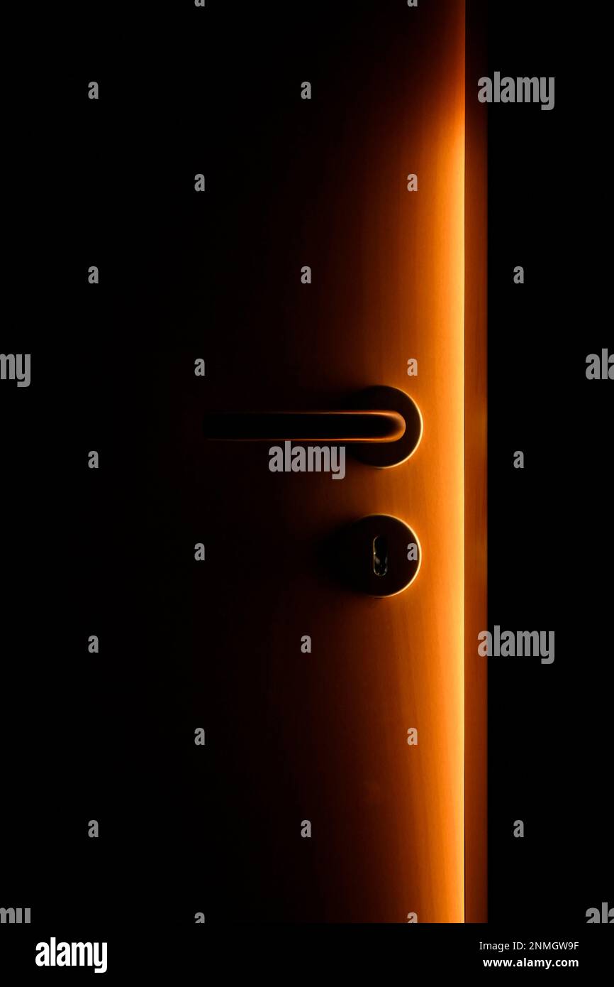 Open door light hi-res stock photography and images - Alamy