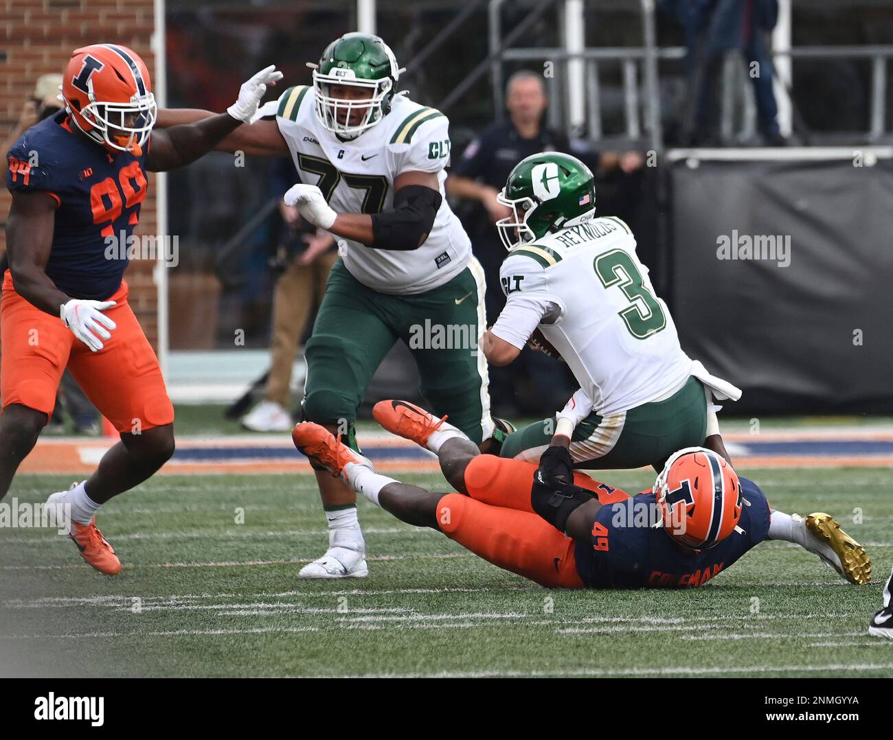 CHAMPAIGN, IL - OCTOBER 02: Illinois outside linebacker Seth Coleman ...