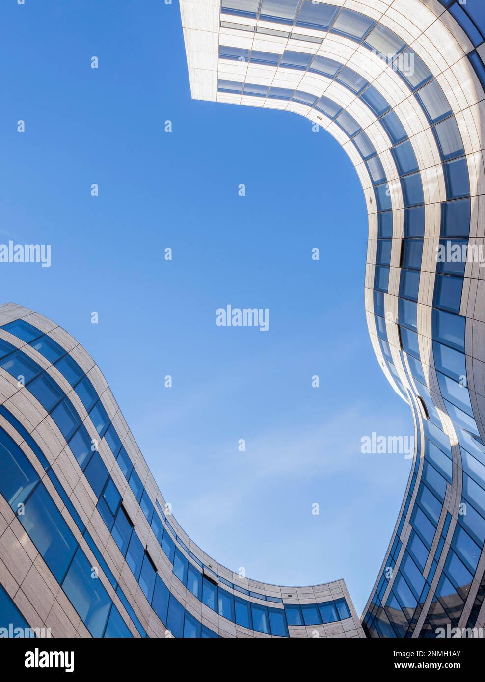 Koe-Bogen, building designed by Star Architect Daniel Libeskind ...