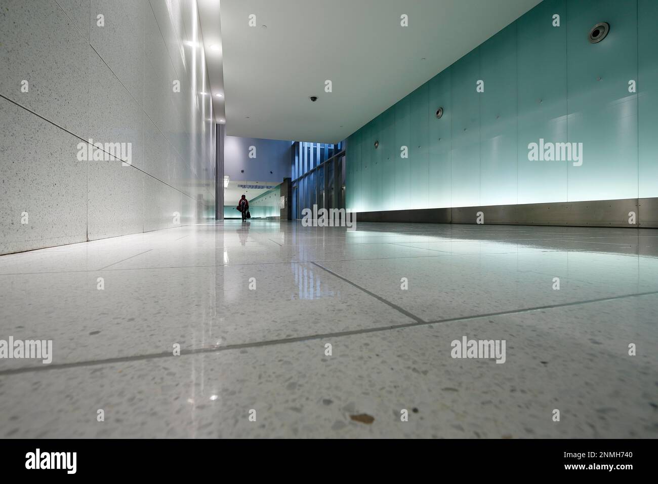 Indoor and underground walkway connections, Montreal, Province of ...