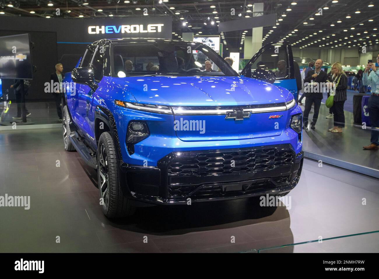 Electric chevy silverado hi-res stock photography and images - Alamy