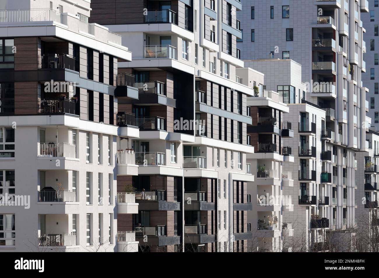 Residential building with high-rises, modern housing on Toulouser ...