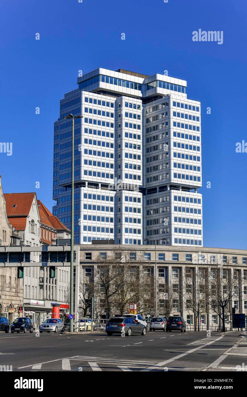 Insurance company administration hi-res stock photography and images ...