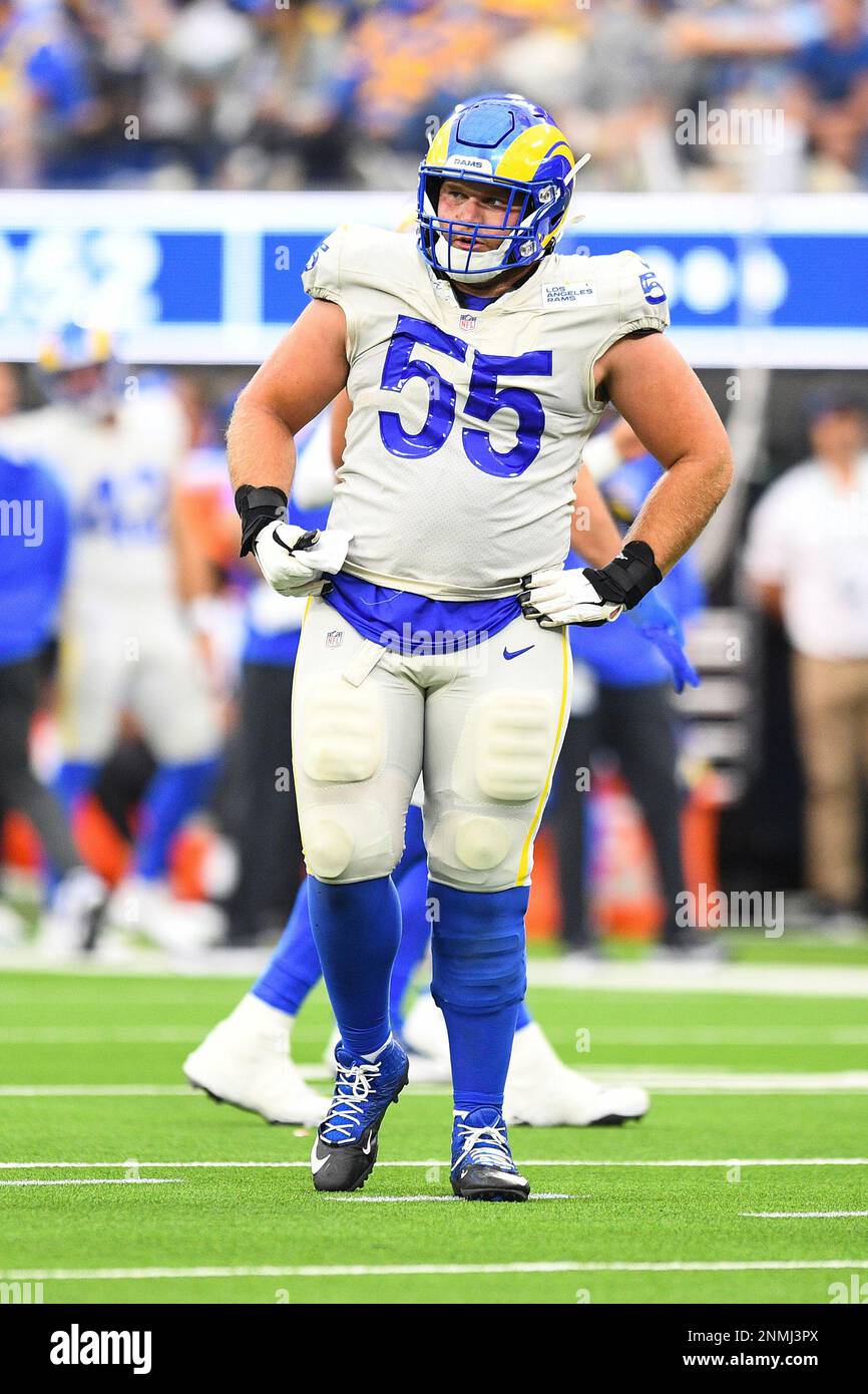 INGLEWOOD, CA - SEPTEMBER 26: Los Angeles Rams center Brian Allen (55 ...