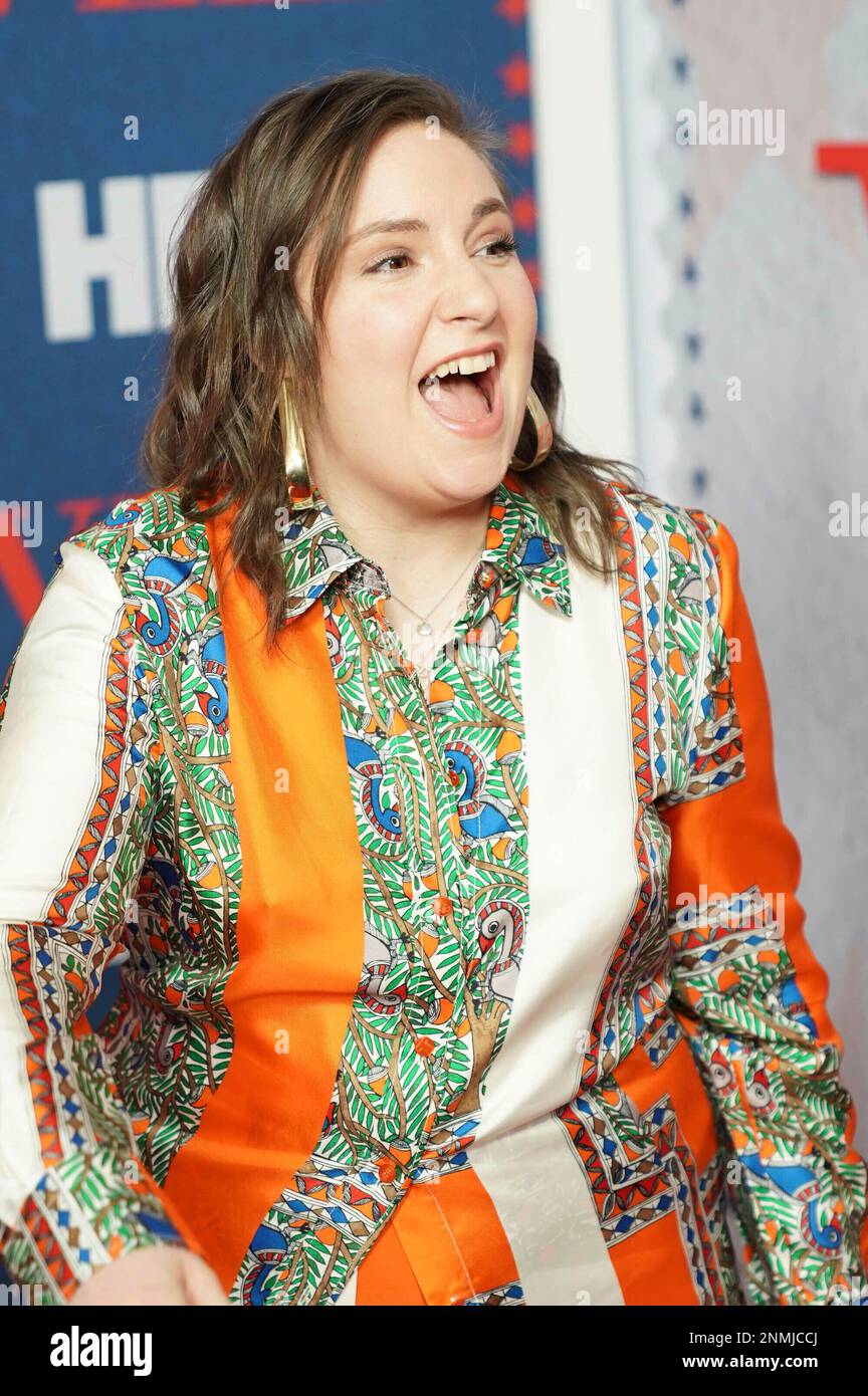 Photo by: John Nacion/STAR MAX/IPx 2021 9/26/21 Lena Dunham marries ...
