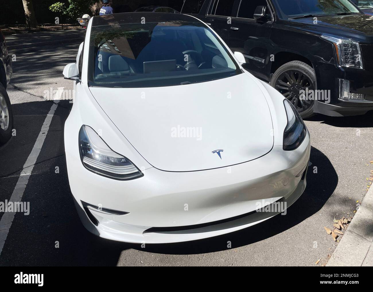 Photo by: STRF/STAR MAX/IPx 2021 9/25/21 Tesla opens 'Full Self-Driving ...