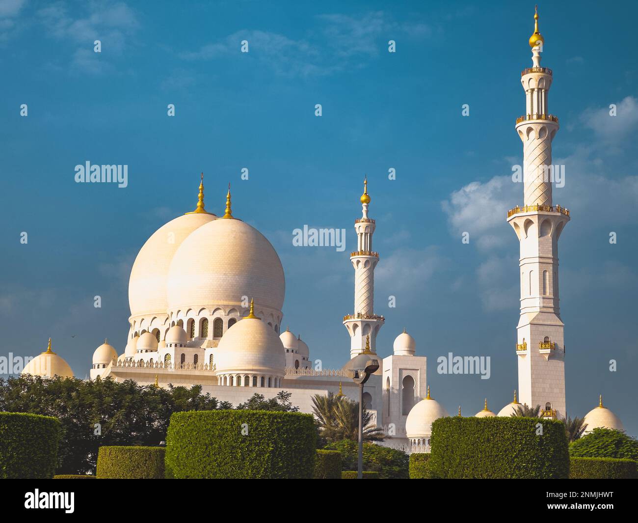 The Sheikh Zayed Grand Mosque during sunset, in Abu Dhabi, United Arab ...