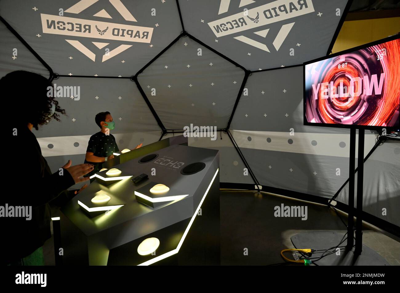 The US Airorce set up a rapid recon booth to test cognitive skills ...