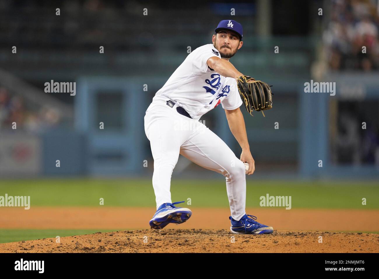 Los Angeles Dodgers relief pitcher Alex Vesia (51) delviersa pitch ...